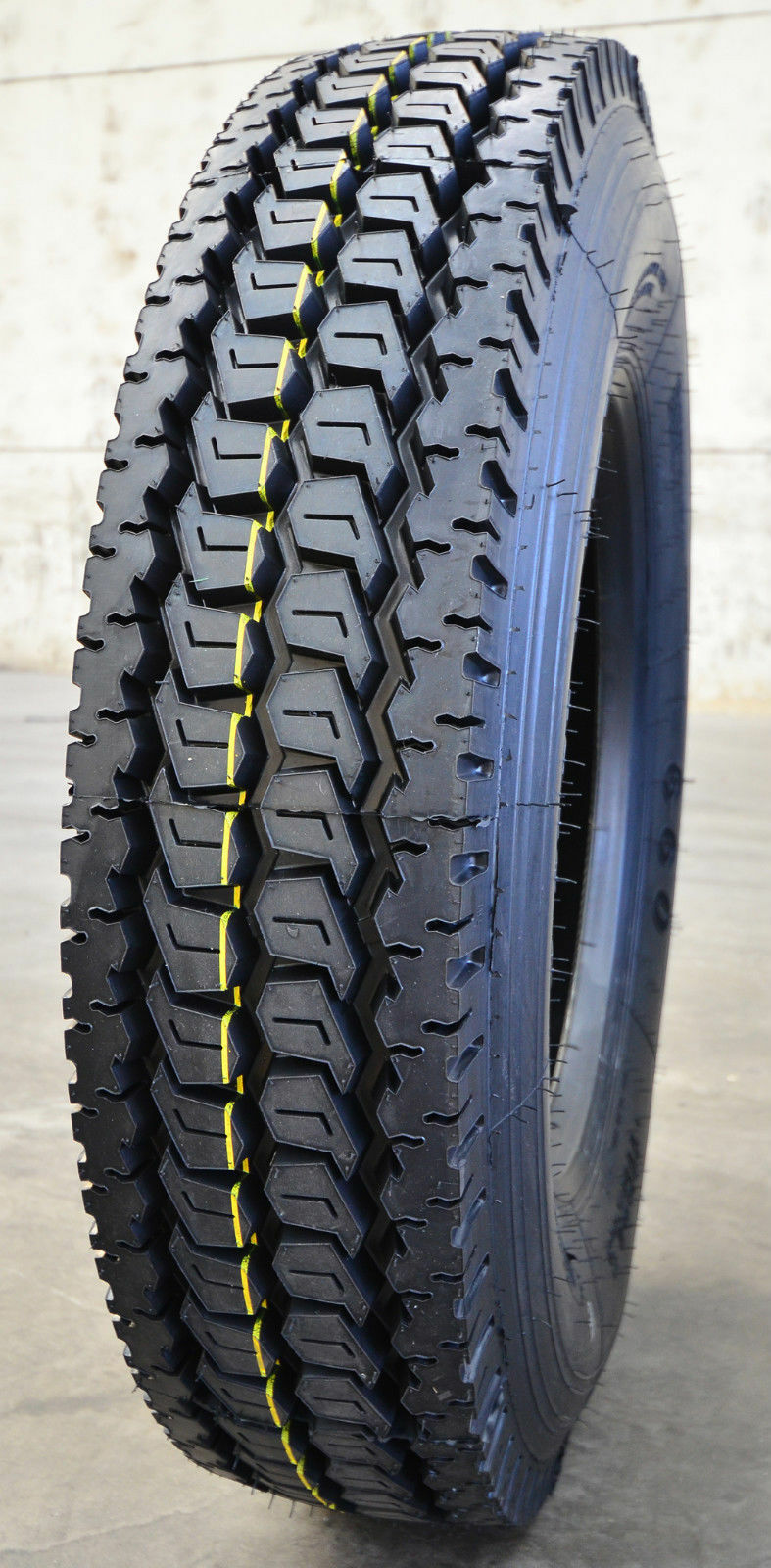 Tires, Wheels & Parts :: Tires & Tubes :: Commercial Vehicle, Truck ...